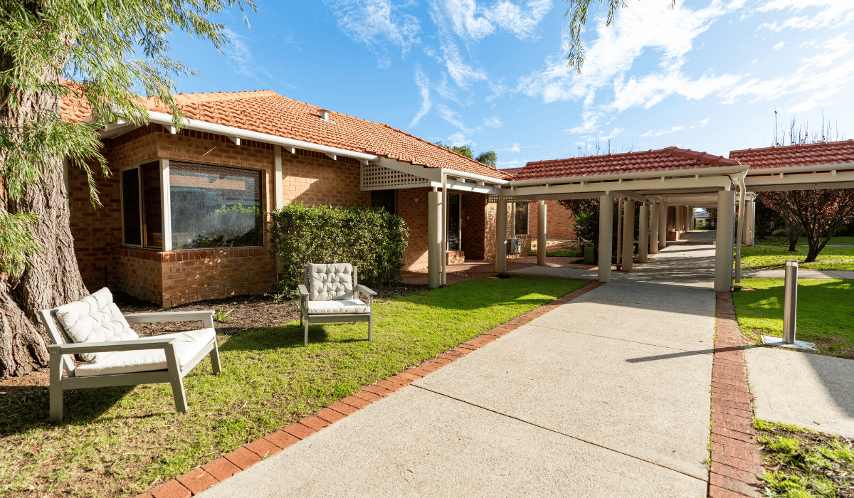 Living Well Community Care Unit - Richmind WA